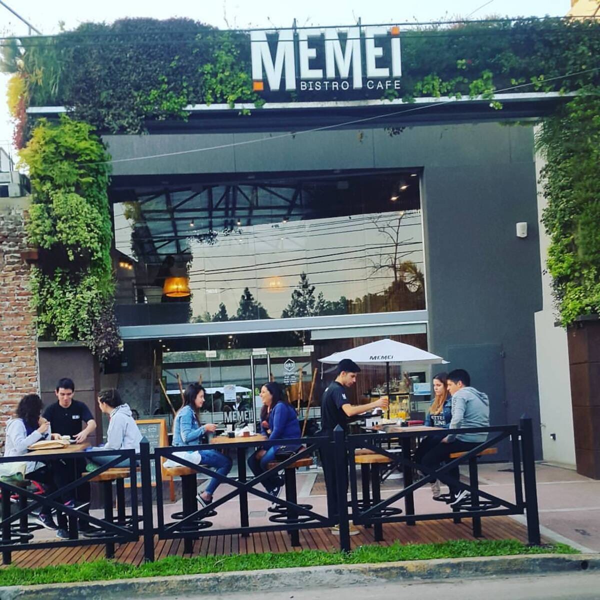 Memei, el restaurante de Ituzaingó que es furor con sus tortas