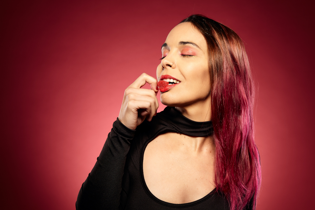 La cantautora Lou Álvarez comienza el agite del 2023 en Auditorio Oeste